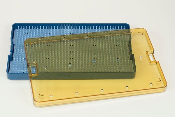 Microsurgical plastic instrument sterilization tray